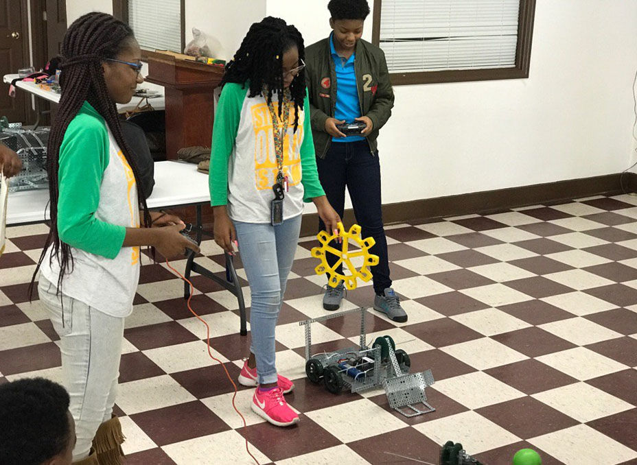 Dougherty School System emphasizes STEM/STEAM – Albany Herald