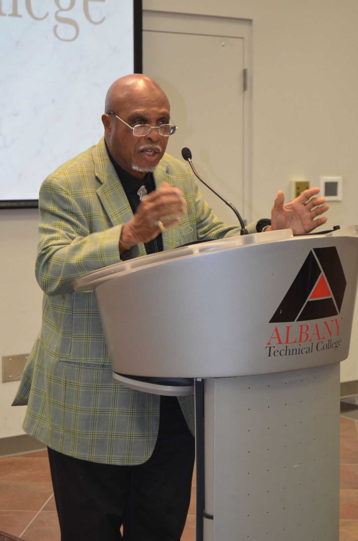 Willie Adams recounts journey from tobacco fields to Albany's first ...