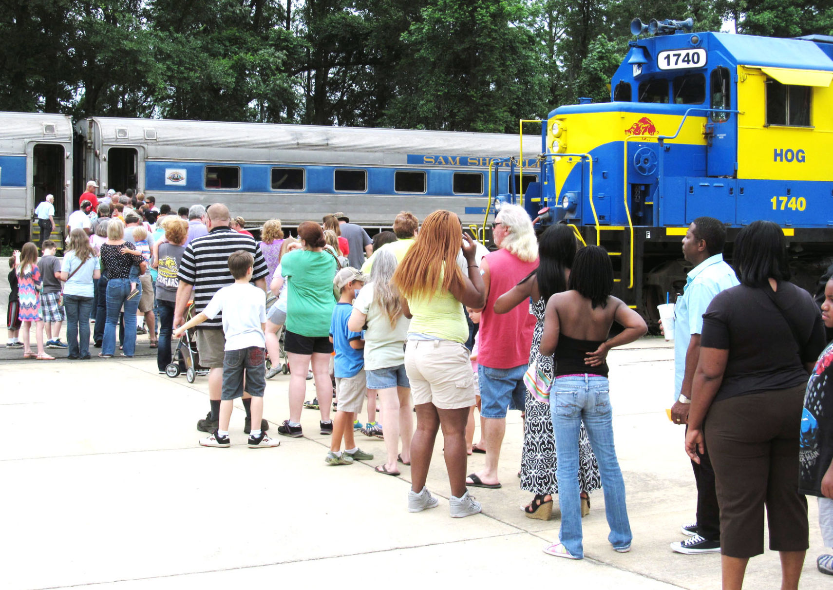 SAM Shortline to celebrate National Train Day with 'Touch-a-Train ...