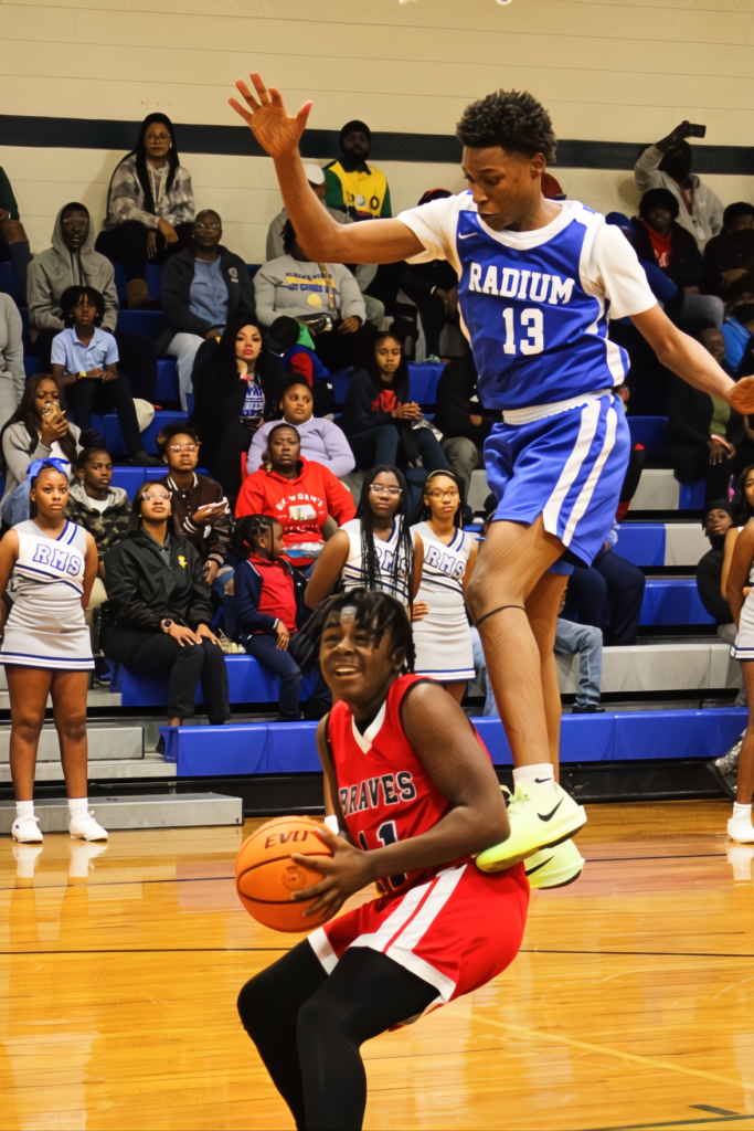 Radium Springs boys, Merry Acres girls win Monday night games – Albany Herald