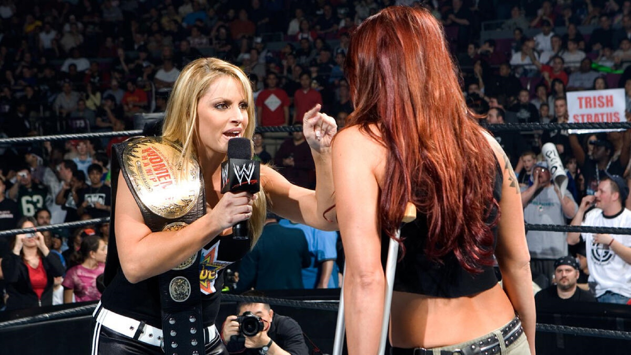 Trish Stratus Reflects on History-Making WWE ‘Raw’ Main Event Against ...
