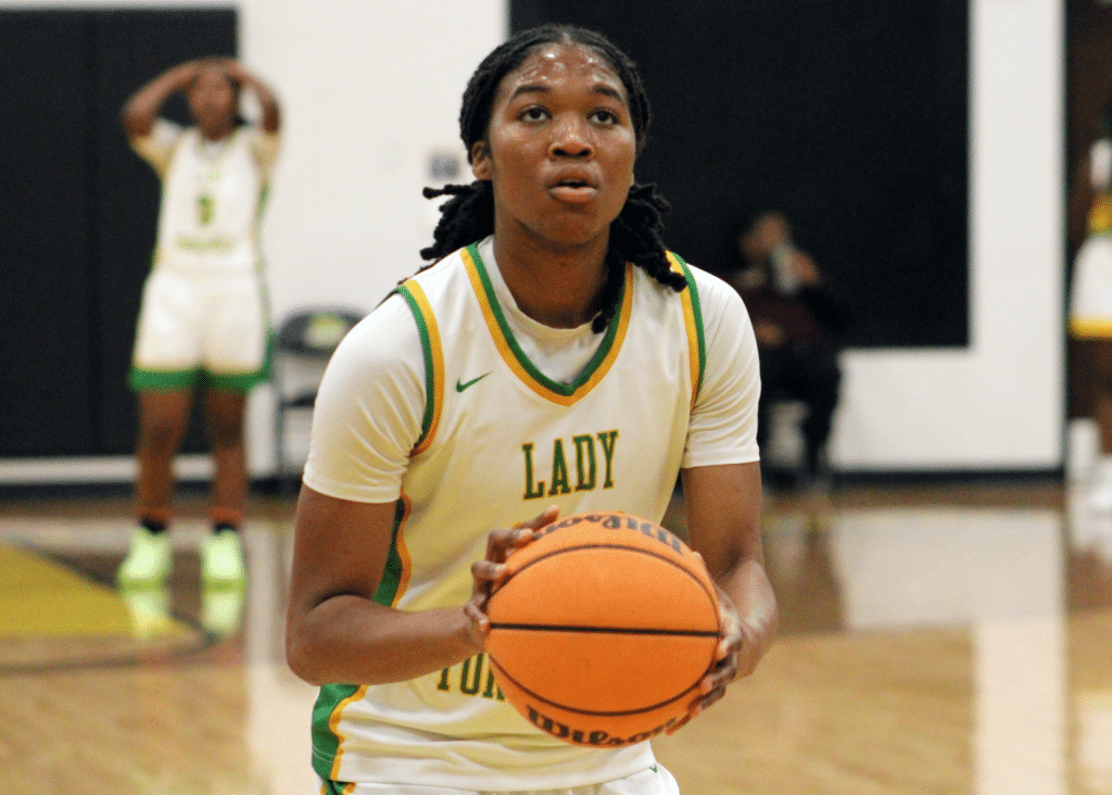 Kie'Aundria Acree among nation's elite for Class of 2027 – Albany Herald