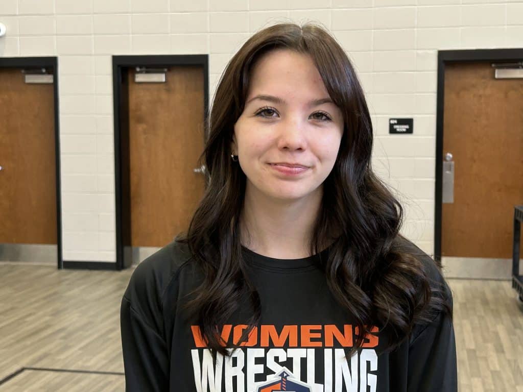 Lee County's Leah Dooley signs college wrestling scholarship – Albany ...